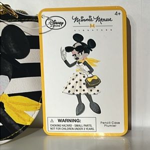 Disney | Office | Disney Store Exclusive Minnie Mouse Signature ...
